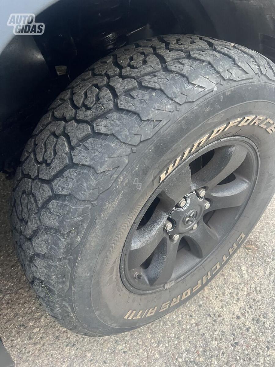 Toyota Land Cruiser 2005 Viļņa, ar dzinēja tilpumu 3.00 L un nobraukumu 350 tūkst. km par 9999 €, foto 10 vietnē AUTOMOTO.COM.LV