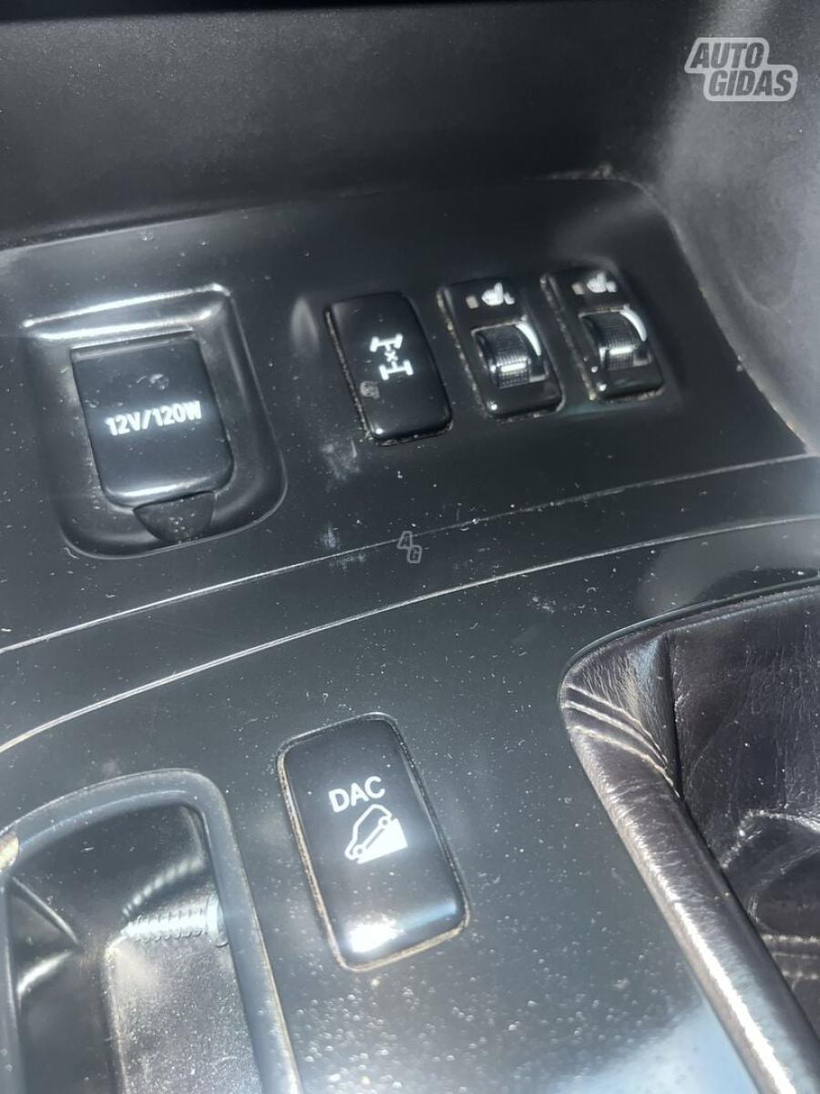 Toyota Land Cruiser 2005 Viļņa, ar dzinēja tilpumu 3.00 L un nobraukumu 350 tūkst. km par 9999 €, foto 18 vietnē AUTOMOTO.COM.LV