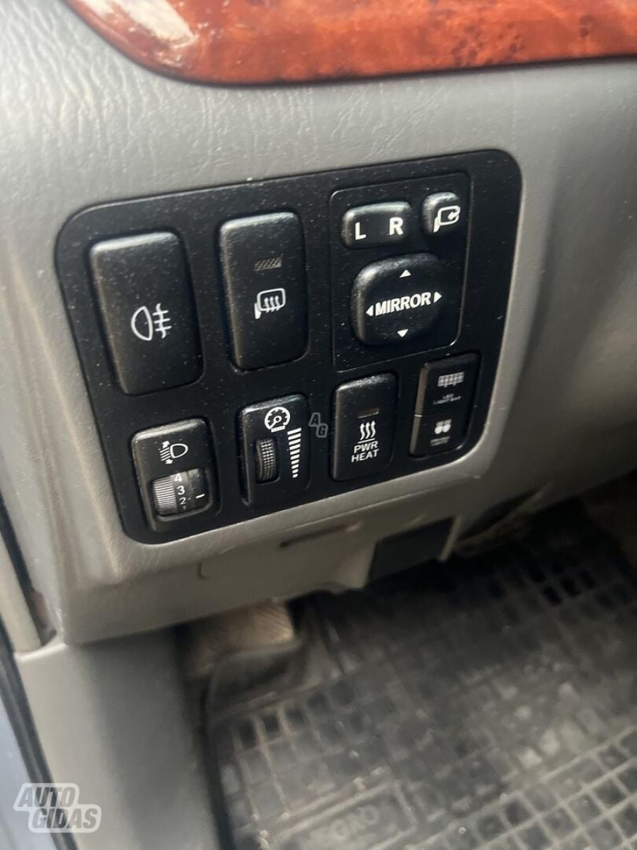 Toyota Land Cruiser 2005 Viļņa, ar dzinēja tilpumu 3.00 L un nobraukumu 350 tūkst. km par 9999 €, foto 19 vietnē AUTOMOTO.COM.LV