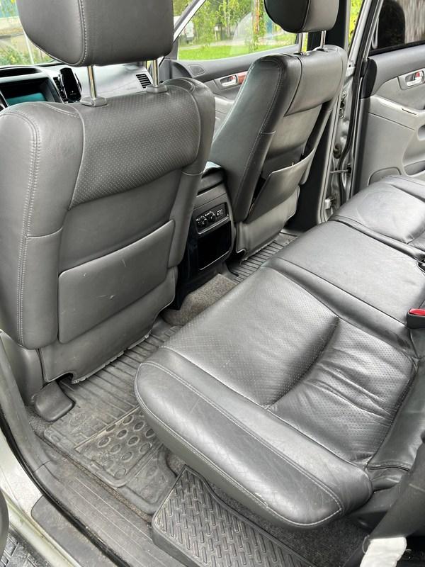 Toyota Land Cruiser 2005 Kohtla-Jerve vietnÄ Toyota Land Cruiser 2005 Kohtla-Jerve, ar dzinÄja tilpumu 0.00 L un nobraukumu 320 tÅ«kst. km par 7500 ā¬, foto 11 vietnÄ AUTOMOTO.COM.LV