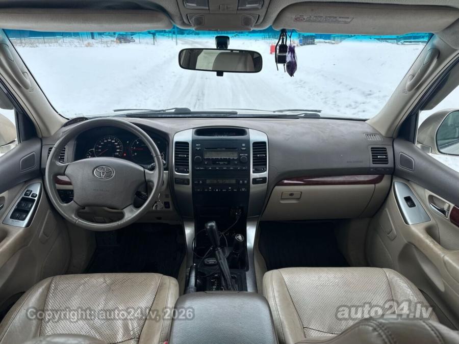 Toyota Land Cruiser 2006 Tallina, ar dzinēja tilpumu 3.00 L un nobraukumu 0 tūkst. km par 8999 €, foto 10 vietnē AUTOMOTO.COM.LV
