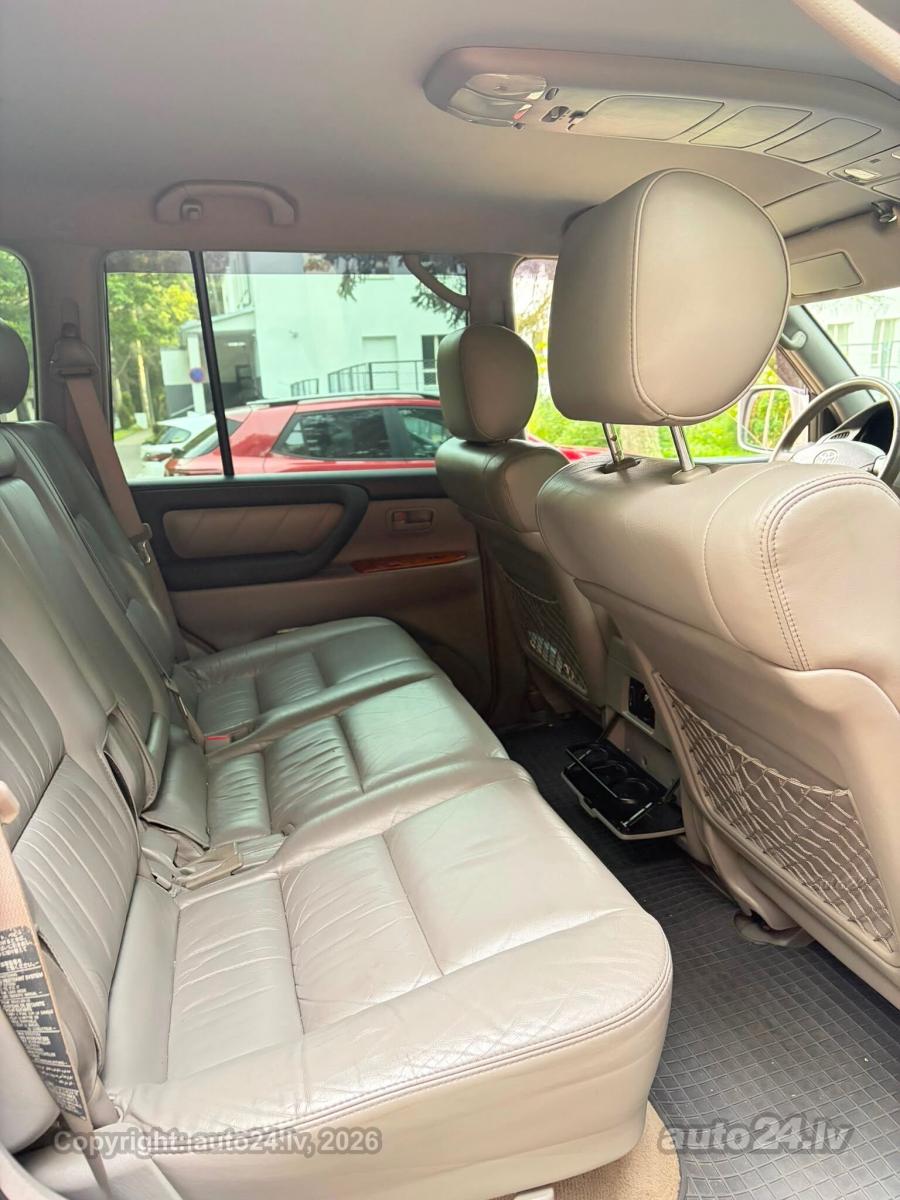 Toyota Land Cruiser 2006 Tallina, ar dzinēja tilpumu 4.20 L un nobraukumu 0 tūkst. km par 19000 €, foto 9 vietnē AUTOMOTO.COM.LV