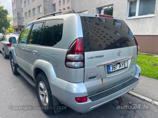 Toyota Land Cruiser 2006 Tallina, ar dzinēja tilpumu 3.00 L un nobraukumu 444 tūkst. km par 6000 €, foto 3 vietnē AUTOMOTO.COM.LV