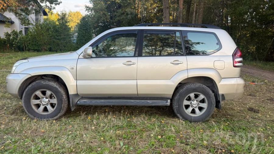 Toyota Land Cruiser 2006 Rīga, ar dzinēja tilpumu 3.00 L un nobraukumu 490 tūkst. km par 7900 €, foto 5 vietnē AUTOMOTO.COM.LV