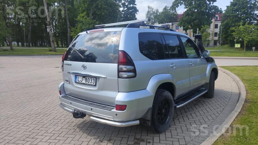 Toyota Land Cruiser 2007 Rīga, ar dzinēja tilpumu 3.00 L un nobraukumu 372 tūkst. km par 9900 €, foto 4 vietnē AUTOMOTO.COM.LV