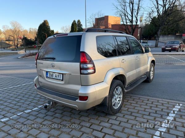 Toyota Land Cruiser 2007 Viljandi, ar dzinēja tilpumu 3.00 L un nobraukumu 271 tūkst. km par 10600 €, foto 4 vietnē AUTOMOTO.COM.LV