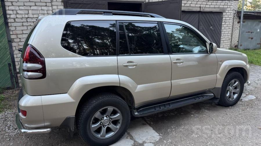 Toyota Land Cruiser 2007 in Jurmala, with an engine capacity of 3.00 L and mileage of 530 thousand km for 8000 €, photo 3 on AUTOMOTO.COM.LV