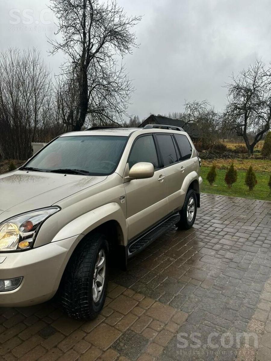 Toyota Land Cruiser 2008 in Madona, with an engine capacity of 3.00 L and mileage of 189 thousand km for 15500 €, photo 12 on AUTOMOTO.COM.LV