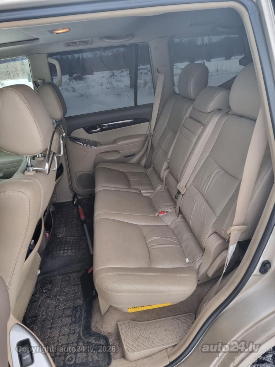 Toyota Land Cruiser 2008 Tallina, ar dzinēja tilpumu 3.00 L un nobraukumu 480 tūkst. km par 10000 €, foto 6 vietnē AUTOMOTO.COM.LV