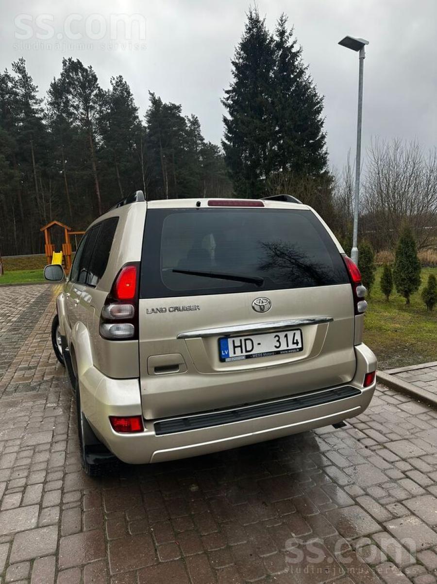 Toyota Land Cruiser 2008 Madona, ar dzinēja tilpumu 3.00 L un nobraukumu 190 tūkst. km par 13000 €, foto 3 vietnē AUTOMOTO.COM.LV