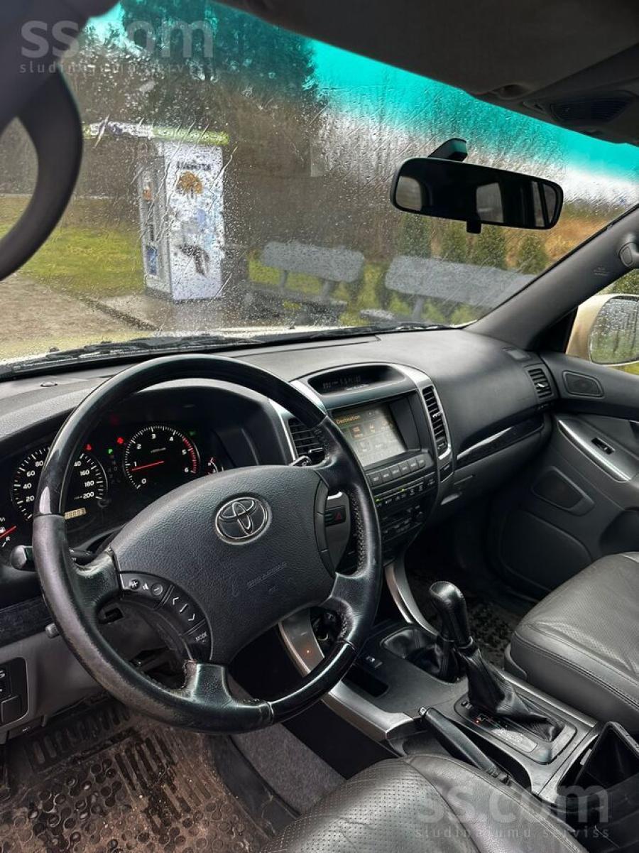 Toyota Land Cruiser 2008 Madona, ar dzinēja tilpumu 3.00 L un nobraukumu 190 tūkst. km par 13000 €, foto 4 vietnē AUTOMOTO.COM.LV