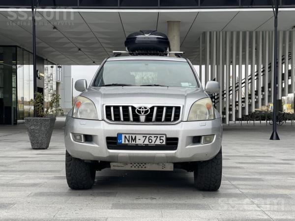 Toyota Land Cruiser 2008 in Riga, with an engine capacity of 3.00 L and mileage of 459 thousand km for 7500 €, photo 2 on AUTOMOTO.COM.LV