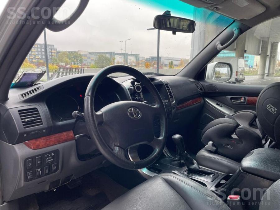 Toyota Land Cruiser 2008 Rīga, ar dzinēja tilpumu 3.00 L un nobraukumu 459 tūkst. km par 7500 €, foto 7 vietnē AUTOMOTO.COM.LV
