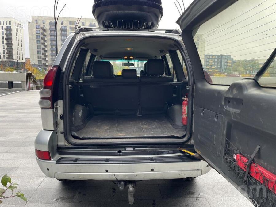 Toyota Land Cruiser 2008 Rīga, ar dzinēja tilpumu 3.00 L un nobraukumu 459 tūkst. km par 7500 €, foto 10 vietnē AUTOMOTO.COM.LV