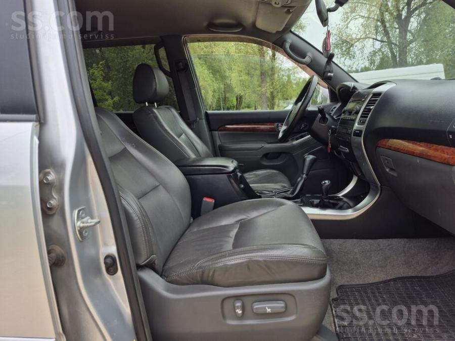 Toyota Land Cruiser 2008 Rīga, ar dzinēja tilpumu 3.00 L un nobraukumu 0 tūkst. km par 8990 €, foto 12 vietnē AUTOMOTO.COM.LV