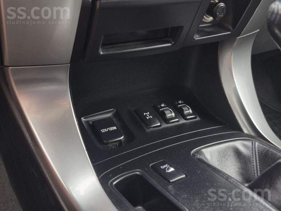 Toyota Land Cruiser 2008 Rīga, ar dzinēja tilpumu 3.00 L un nobraukumu 0 tūkst. km par 8990 €, foto 16 vietnē AUTOMOTO.COM.LV