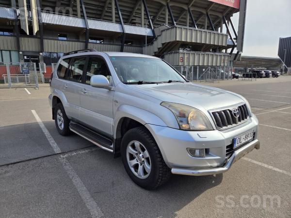 Toyota Land Cruiser 2009 Rīga, ar dzinēja tilpumu 3.00 L un nobraukumu 241 tūkst. km par 12000 €, foto 1 vietnē AUTOMOTO.COM.LV