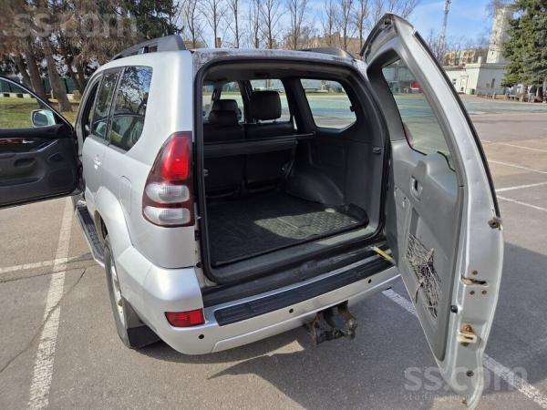Toyota Land Cruiser 2009 Rīga, ar dzinēja tilpumu 3.00 L un nobraukumu 241 tūkst. km par 12000 €, foto 6 vietnē AUTOMOTO.COM.LV