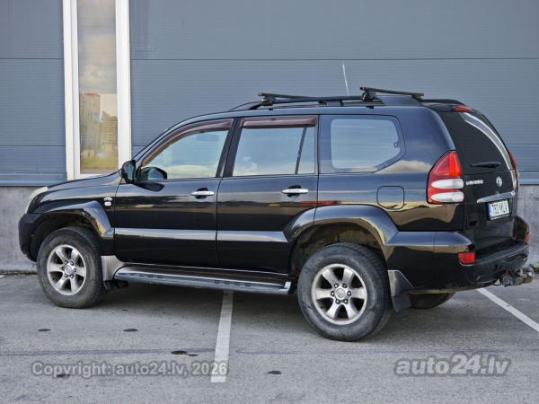 Toyota Land Cruiser 2009 Tallina, ar dzinēja tilpumu 3.00 L un nobraukumu 0 tūkst. km par 9500 €, foto 3 vietnē AUTOMOTO.COM.LV