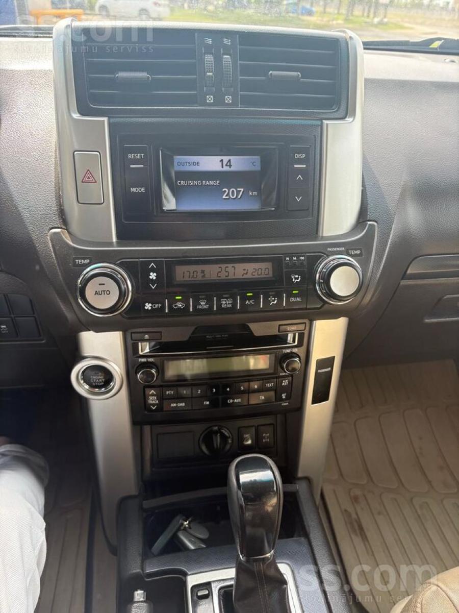 Toyota Land Cruiser 2010 Rīga, ar dzinēja tilpumu 3.00 L un nobraukumu 421 tūkst. km par 17500 €, foto 9 vietnē AUTOMOTO.COM.LV
