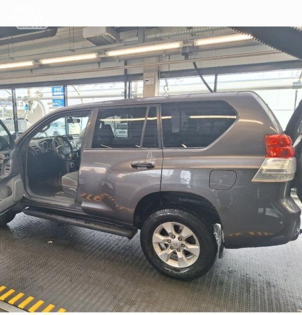 Toyota Land Cruiser 2010 Kauņa, ar dzinēja tilpumu 3.00 L un nobraukumu 268 tūkst. km par 15500 €, foto 2 vietnē AUTOMOTO.COM.LV