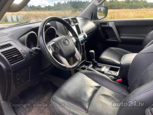Toyota Land Cruiser 2011 Jehvi, ar dzinēja tilpumu 3.00 L un nobraukumu 218 tūkst. km par 19000 €, foto 5 vietnē AUTOMOTO.COM.LV