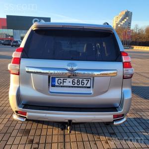 Toyota Land Cruiser 2014 Rīga, ar dzinēja tilpumu 3.00 L un nobraukumu 194 tūkst. km par 23500 €, foto 5 vietnē AUTOMOTO.COM.LV