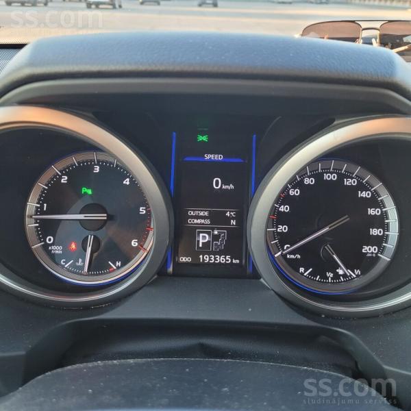 Toyota Land Cruiser 2014 Rīga, ar dzinēja tilpumu 3.00 L un nobraukumu 194 tūkst. km par 23500 €, foto 6 vietnē AUTOMOTO.COM.LV