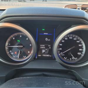 Toyota Land Cruiser 2014 Rīga, ar dzinēja tilpumu 3.00 L un nobraukumu 194 tūkst. km par 23500 €, foto 7 vietnē AUTOMOTO.COM.LV
