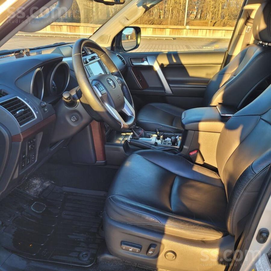 Toyota Land Cruiser 2014 Rīga, ar dzinēja tilpumu 3.00 L un nobraukumu 194 tūkst. km par 23500 €, foto 8 vietnē AUTOMOTO.COM.LV