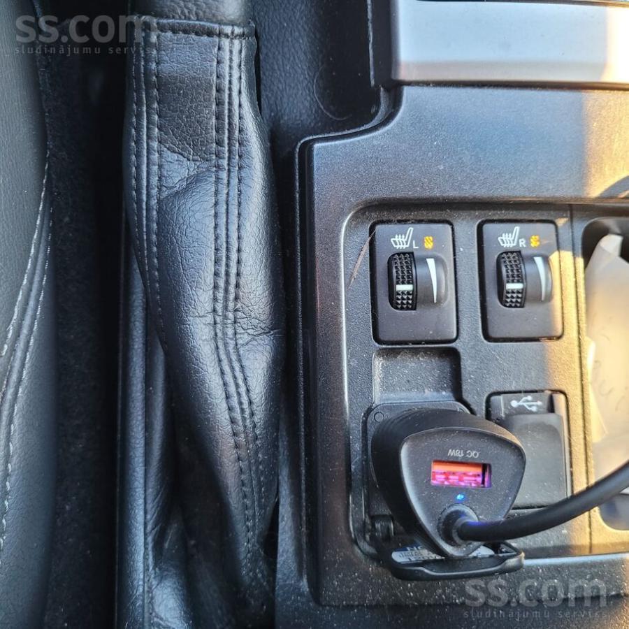 Toyota Land Cruiser 2014 Rīga, ar dzinēja tilpumu 3.00 L un nobraukumu 194 tūkst. km par 23500 €, foto 13 vietnē AUTOMOTO.COM.LV