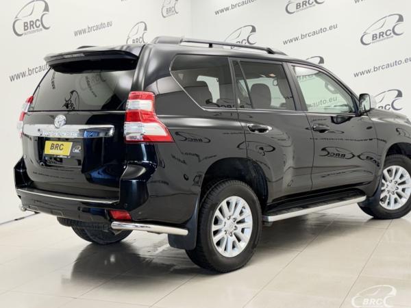 Тойота Ленд Крузер 2016 в Вильнюс на AUTOMOTO.COM.LV Тойота Ленд Крузер 2016 в Вильнюс, объемом двигателя 2.76 л и пробегом 227 тыс. км за 27000 €, фото 3 на AUTOMOTO.COM.LV