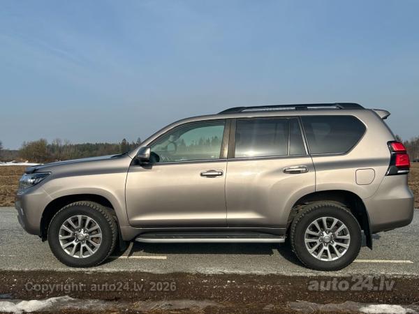 Toyota Land Cruiser 2017 in Tallinn, with an engine capacity of 2.80 L and mileage of 161 thousand km for 38000 €, photo 8 on AUTOMOTO.COM.LV