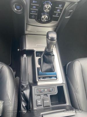 Toyota Land Cruiser 2018 Tallina, ar dzinēja tilpumu 2.80 L un nobraukumu 19 tūkst. km par 56999 €, foto 13 vietnē AUTOMOTO.COM.LV
