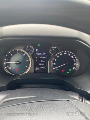 Toyota Land Cruiser 2018 Tallina, ar dzinēja tilpumu 2.80 L un nobraukumu 19 tūkst. km par 56999 €, foto 18 vietnē AUTOMOTO.COM.LV