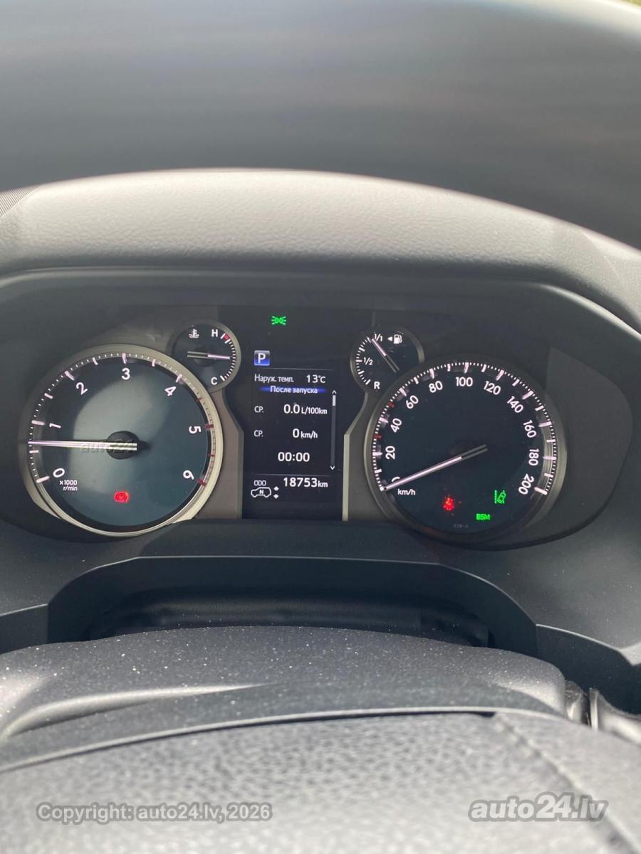Toyota Land Cruiser 2018 Tallina, ar dzinēja tilpumu 2.80 L un nobraukumu 19 tūkst. km par 56999 €, foto 18 vietnē AUTOMOTO.COM.LV
