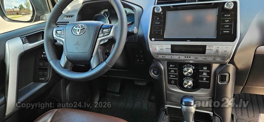 Toyota Land Cruiser 2018 Tartu, ar dzinēja tilpumu 2.80 L un nobraukumu 187 tūkst. km par 42000 €, foto 9 vietnē AUTOMOTO.COM.LV