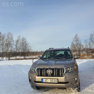 Toyota Land Cruiser 2019 Madona, ar dzinēja tilpumu 2.80 L un nobraukumu 224 tūkst. km par 41000 €, foto  vietnē AUTOMOTO.COM.LV