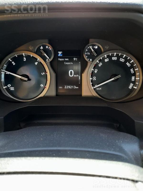 Toyota Land Cruiser 2019 in Riga, with an engine capacity of 2.80 L and mileage of 229 thousand km for 36500 €, photo 6 on AUTOMOTO.COM.LV