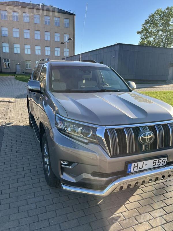 Toyota Land Cruiser 2019 Rēzekne, ar dzinēja tilpumu 2.80 L un nobraukumu 44 tūkst. km par 45980 €, foto 1 vietnē AUTOMOTO.COM.LV