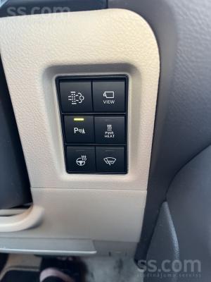Toyota Land Cruiser 2019 Rēzekne, ar dzinēja tilpumu 2.80 L un nobraukumu 44 tūkst. km par 45980 €, foto 4 vietnē AUTOMOTO.COM.LV