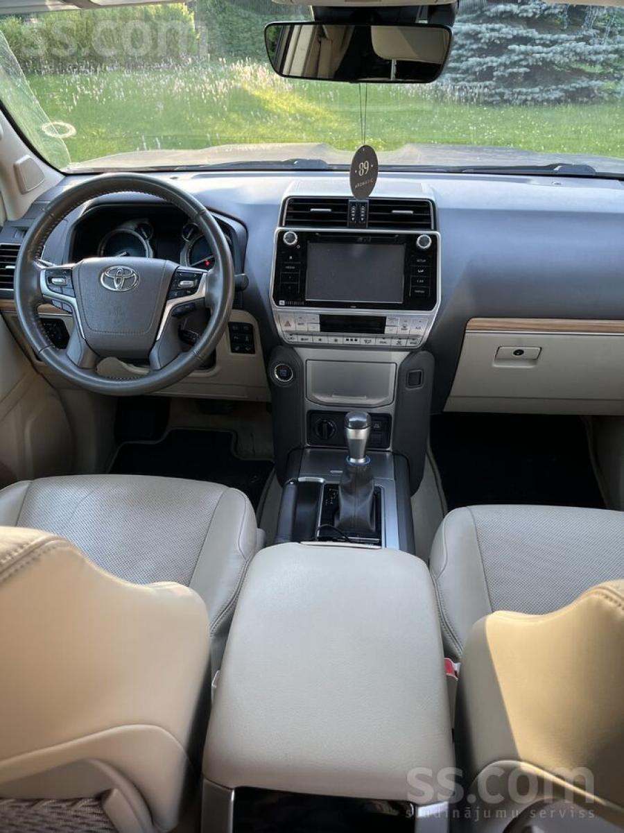 Toyota Land Cruiser 2019 Rēzekne, ar dzinēja tilpumu 2.80 L un nobraukumu 44 tūkst. km par 45980 €, foto 9 vietnē AUTOMOTO.COM.LV