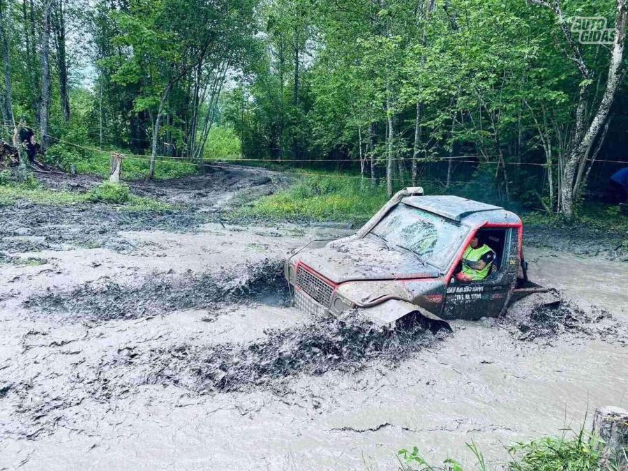 Toyota Land Cruiser 2020 Utena, ar dzinēja tilpumu 3.00 L un nobraukumu 10 tūkst. km par 13500 €, foto 8 vietnē AUTOMOTO.COM.LV