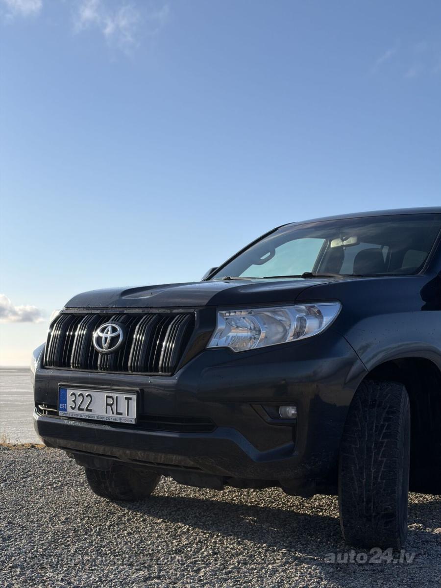 Toyota Land Cruiser 2020 in Tallinn, with an engine capacity of 2.80 L and mileage of 145 thousand km for 39900 €, photo 4 on AUTOMOTO.COM.LV