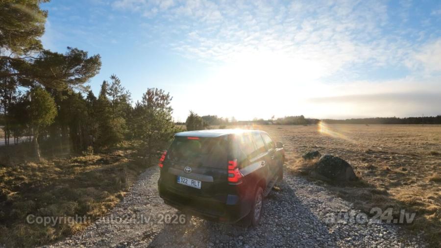 Toyota Land Cruiser 2020 in Tallinn, with an engine capacity of 2.80 L and mileage of 145 thousand km for 39900 €, photo 7 on AUTOMOTO.COM.LV