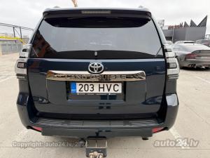 Toyota Land Cruiser 2021 Tallina, ar dzinēja tilpumu 2.80 L un nobraukumu 175 tūkst. km par 55000 €, foto 5 vietnē AUTOMOTO.COM.LV
