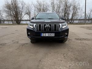 Тойота Ленд Крузер 2021 в Рига, объемом двигателя 2.80 л и пробегом 180 тыс. км за 48500 €, фото  на AUTOMOTO.COM.LV