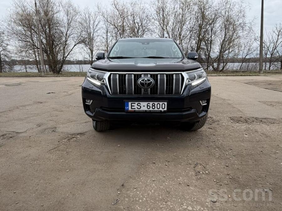 Тойота Ленд Крузер 2021 в Рига, объемом двигателя 2.80 л и пробегом 180 тыс. км за 48500 €, фото 1 на AUTOMOTO.COM.LV