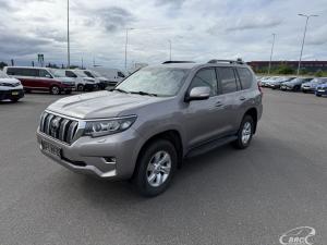 Toyota Land Cruiser 2021 in Vilnius, with an engine capacity of 2.76 L and mileage of 158 thousand km for 39900 €, photo  on AUTOMOTO.COM.LV