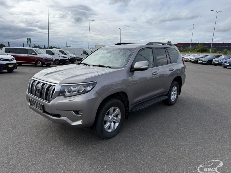 Toyota Land Cruiser 2021 in Vilnius, with an engine capacity of 2.76 L and mileage of 158 thousand km for 39900 €, photo 1 on AUTOMOTO.COM.LV